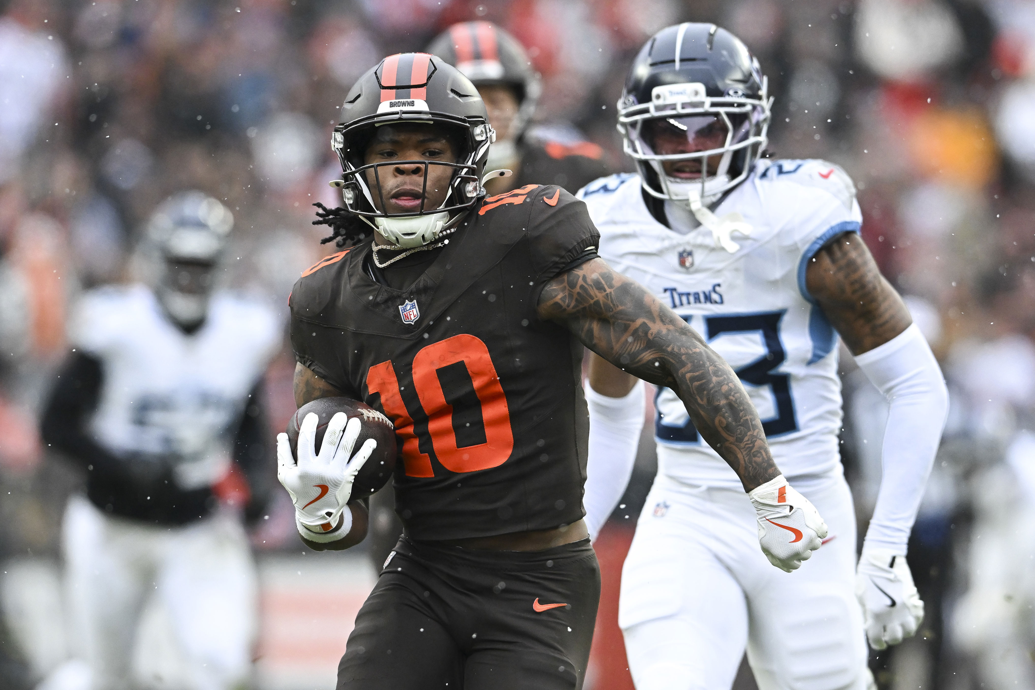 Quinshon Judkins injury: Browns RB ruled out, carted off field in Week ...