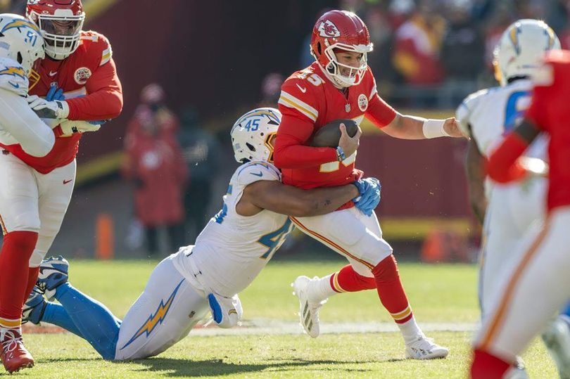 Jay Glazer gives Patrick Mahomes injury update as Chiefs star goes ...