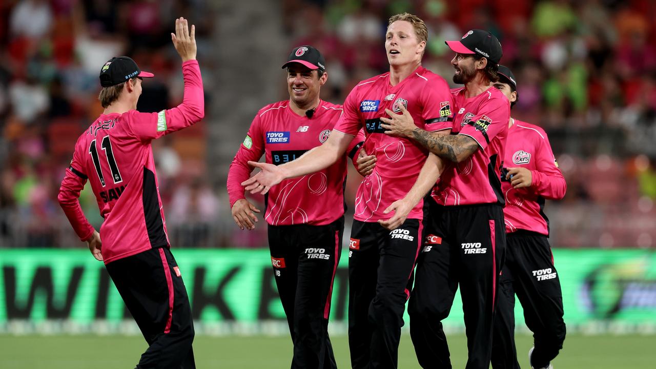 Luckless quick set to make Boxing Day return