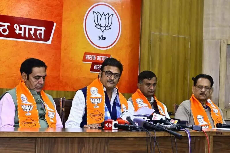 Political storm gathers in Raj with Aravallis at centre