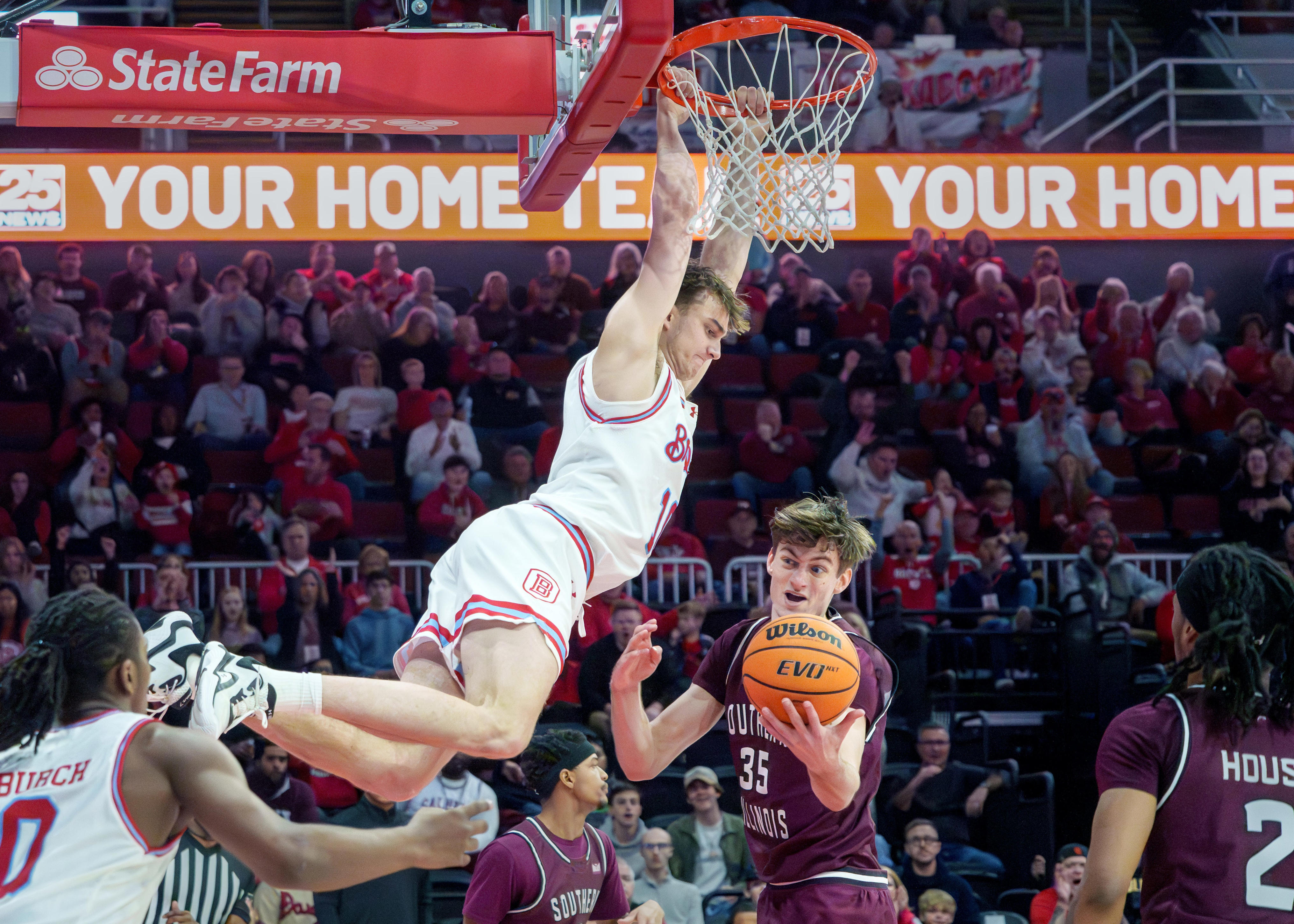 Bradley basketball vs Southern Illinois recap: Braves win MVC home opener