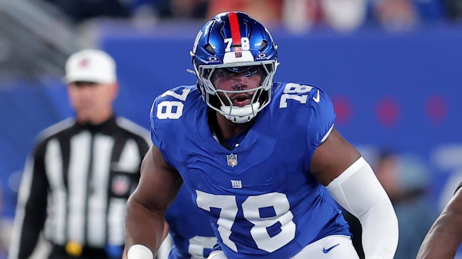 Giants left tackle Andrew Thomas exits Week 16 game vs. Vikings with ...