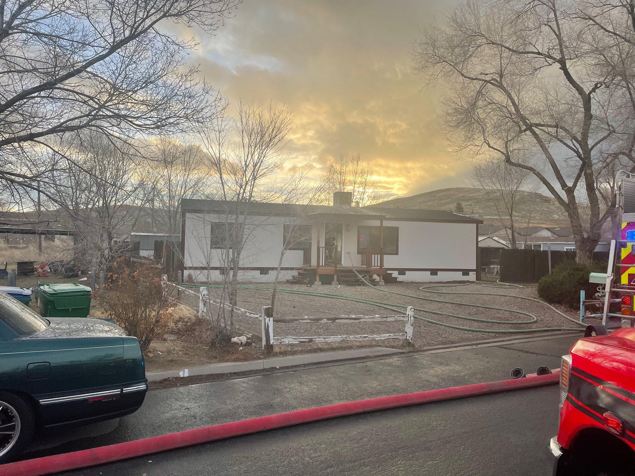 Crews knock down mobile home fire in Sun Valley