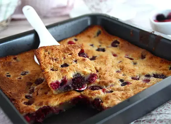 White chocolate blondie with red berries