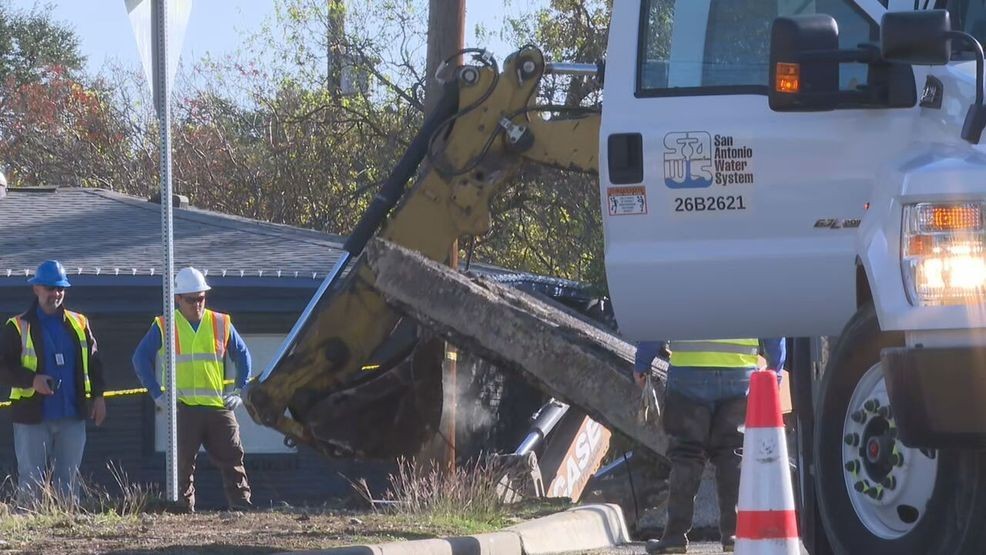 'Like a raging river': SAWS works to repair water break that flooded ...