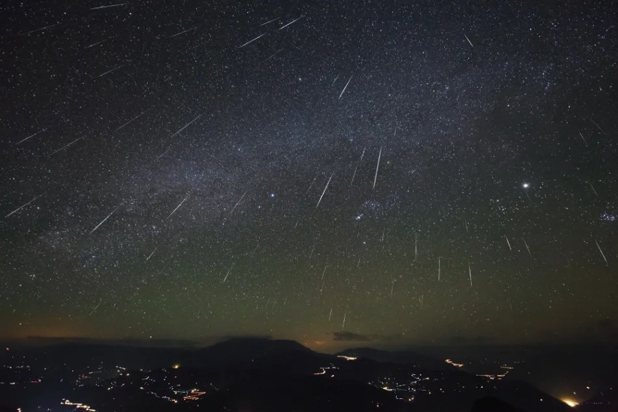 Ursid meteor shower peaks tonight; check out your stargazing forecast ...