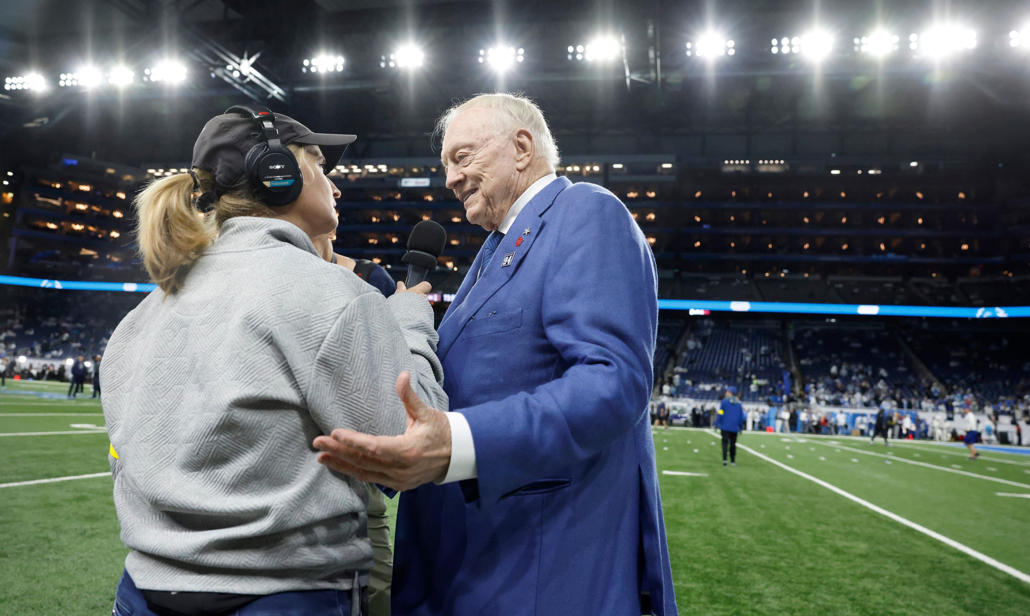Cowboys playing in Mexico? It could come next year, says Jerry Jones