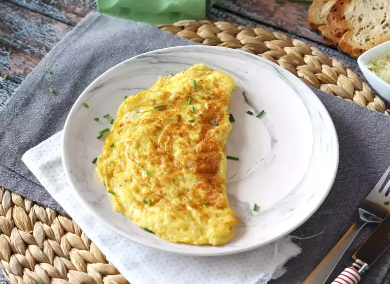 Cheese omelette, quick and easy!