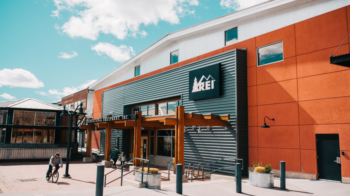 Osprey's $180 skiing backpack is on sale for only $90 at REI