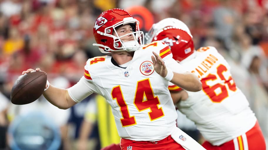 Three quarterbacks Chiefs could sign amid injuries to Patrick Mahomes ...