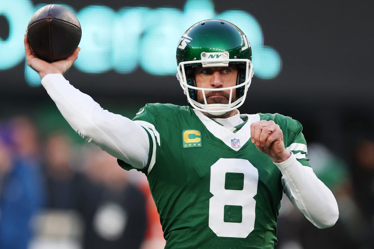 Four-time NFL MVP Aaron Rodgers agrees to deal to join new team