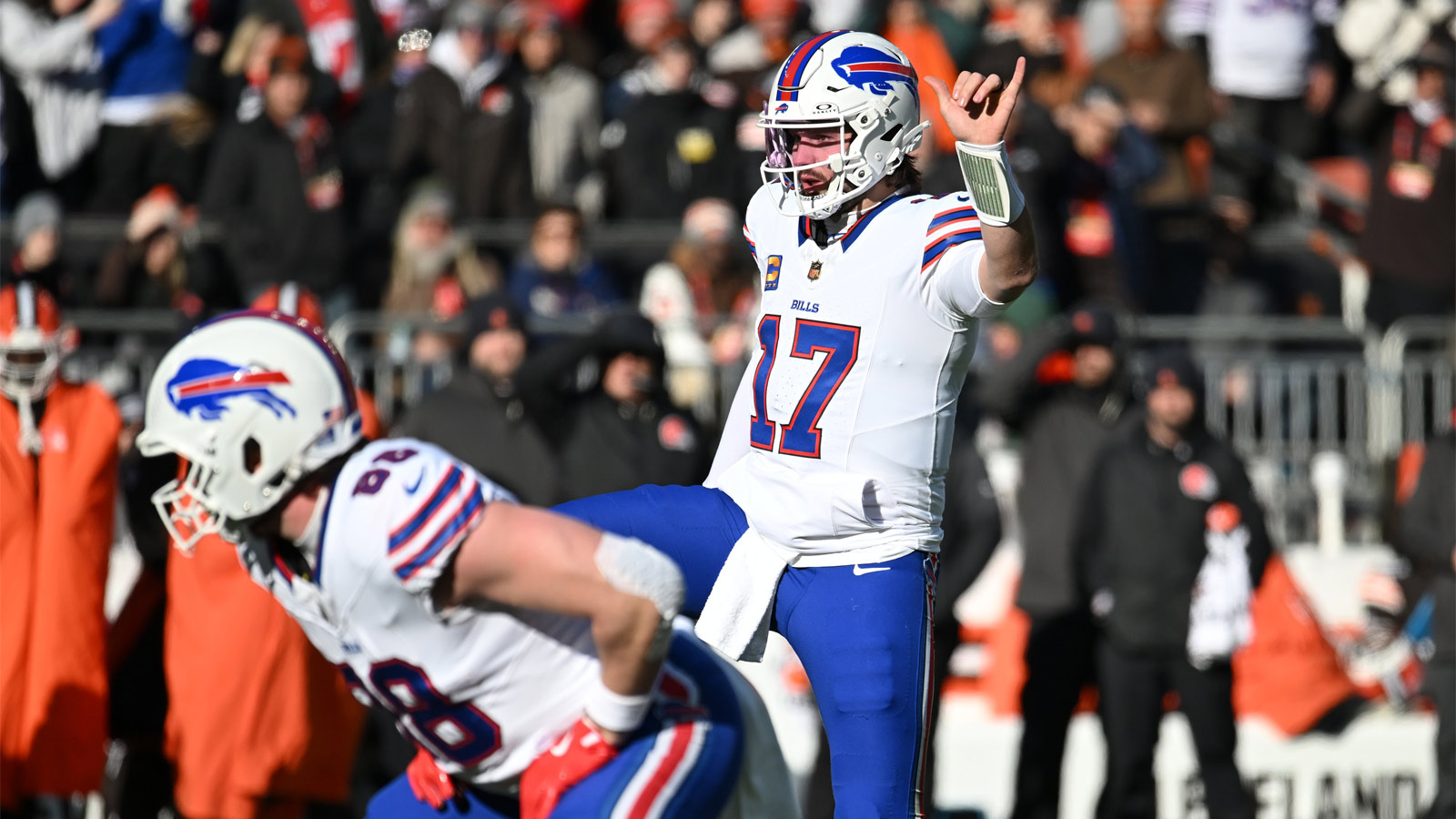 Bills QB Josh Allen suffers foot injury scare, but crisis averted after ...