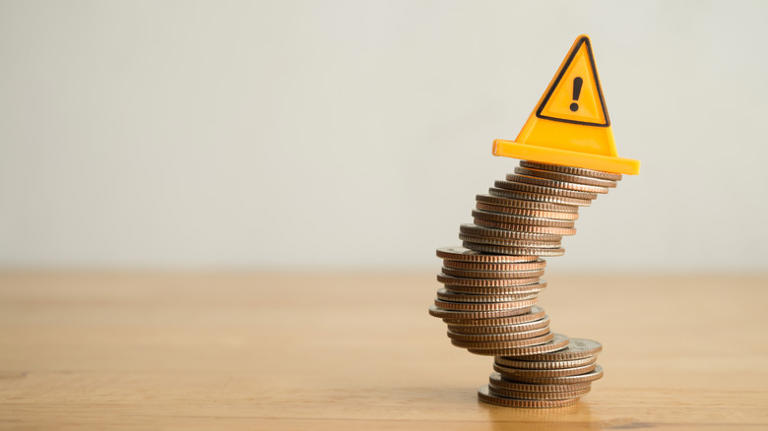 A retiree should avoid this risky money move in December, according to ...