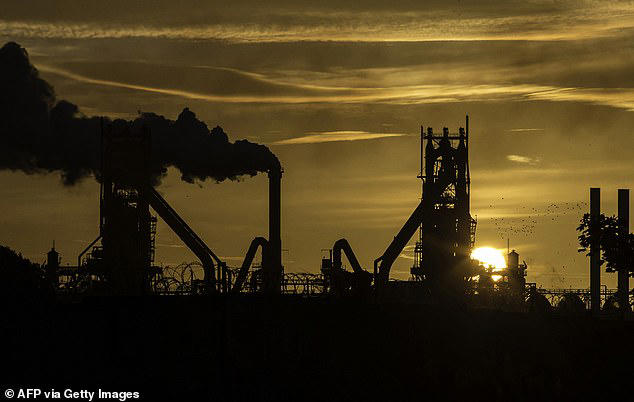 Officials consider shutting down last two blast furnaces, leaving UK ...