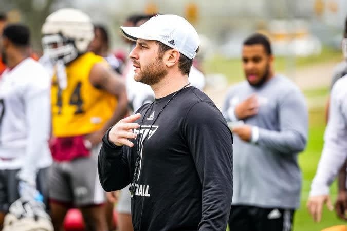 Florida hiring Tulane DC Greg Gasparato as linebackers coach