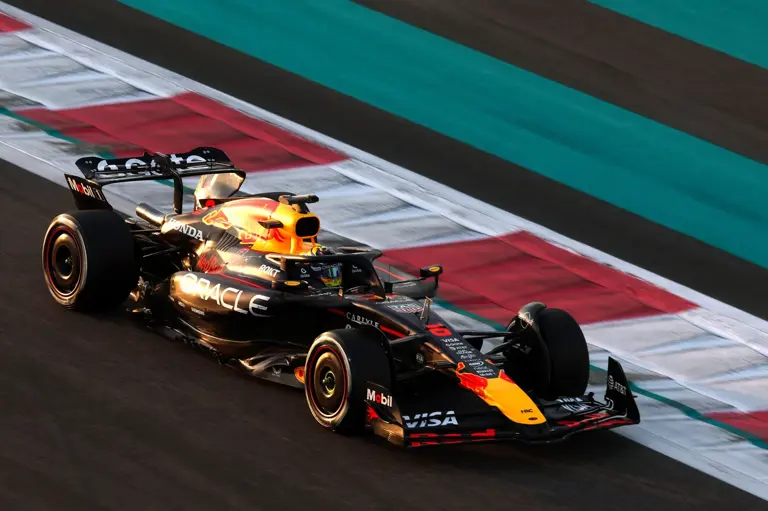 Hadjar's key strength to take on the Max Verstappen test at Red Bull