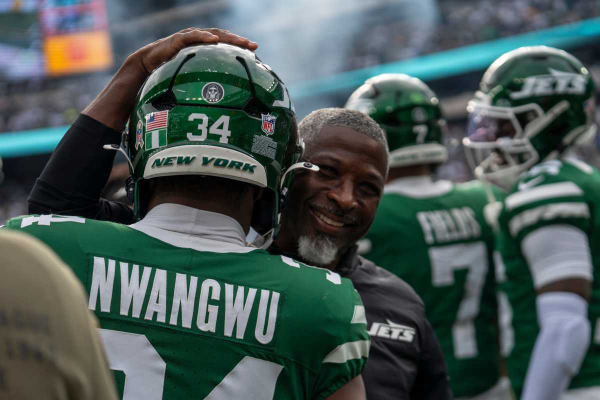 Jets take a controversial path to find their quarterback in a new 2026 ...