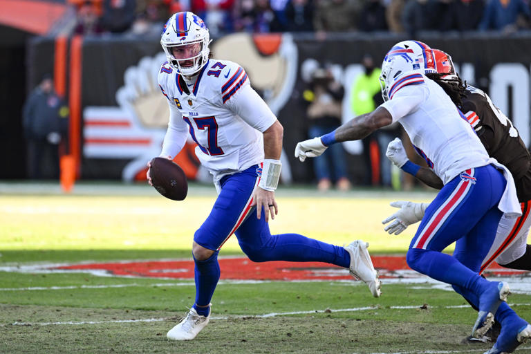 Josh Allen sits out walk-through but says he's ready: Latest on Bills ...