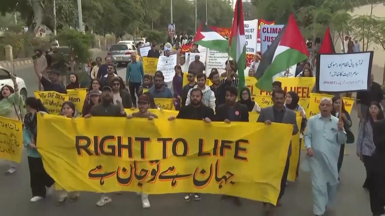 Climate activists march in Karachi, calling for 'justice'