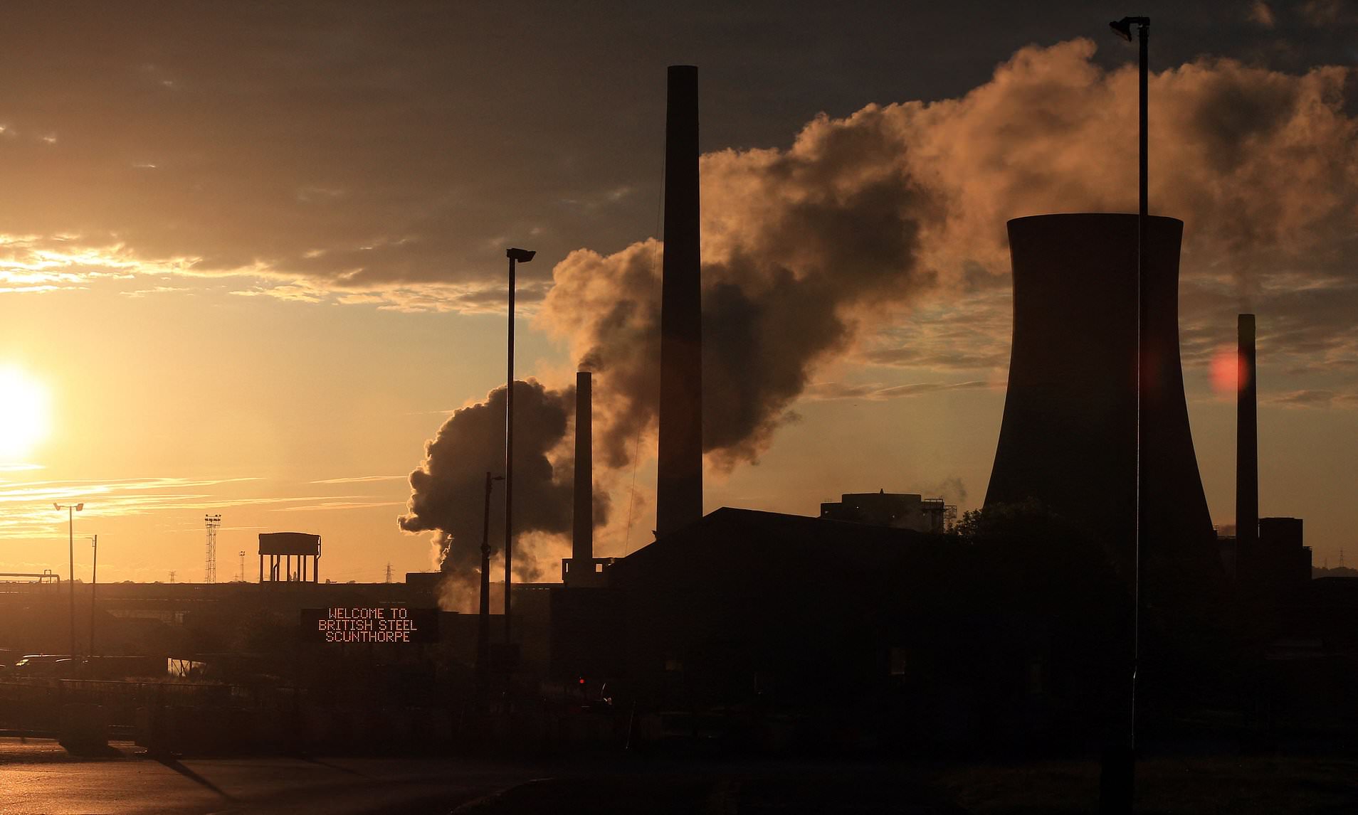 Officials consider shutting down last two blast furnaces, leaving UK ...