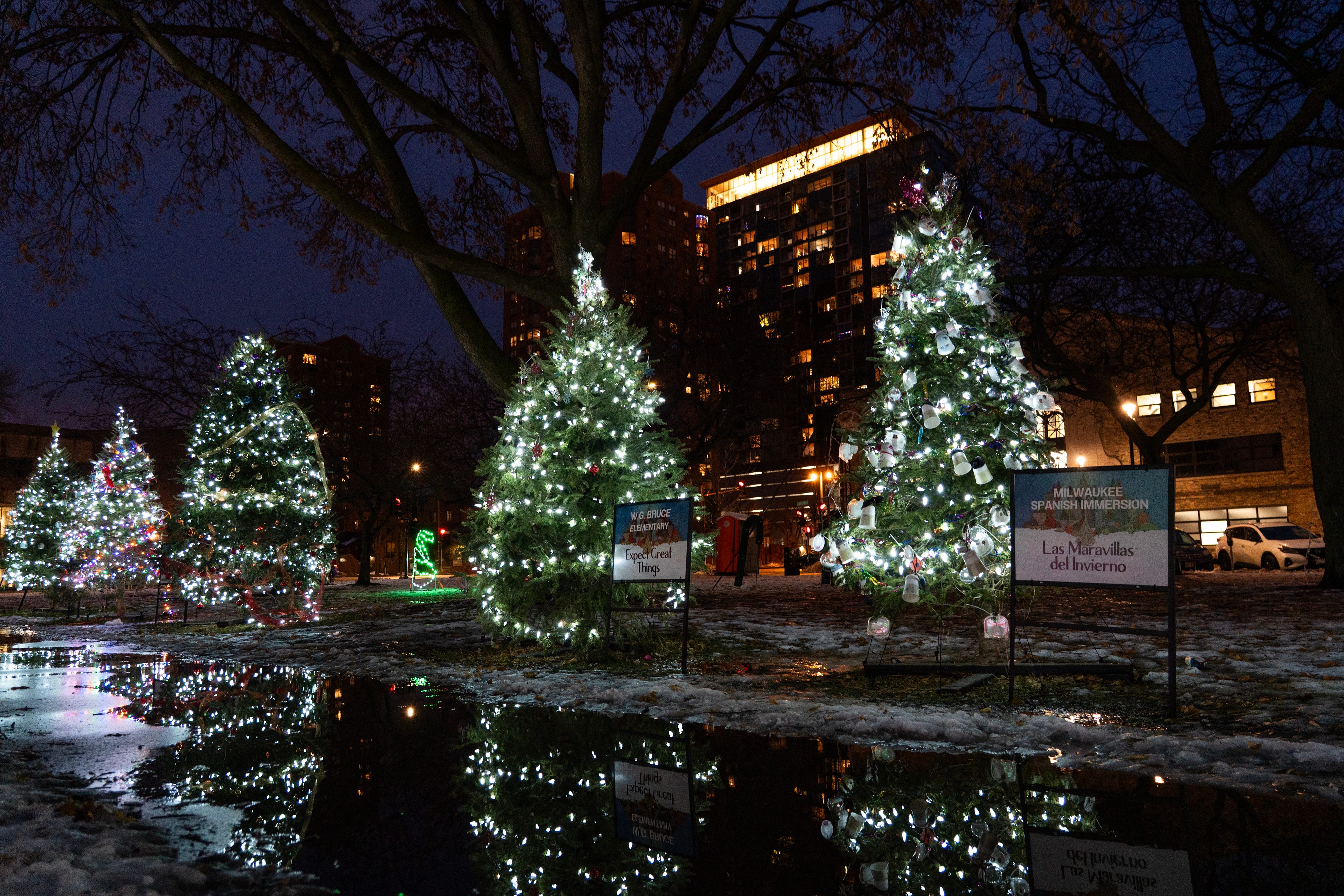 Temperatures could hit 40 on Christmas this year in Milwaukee, NWS says