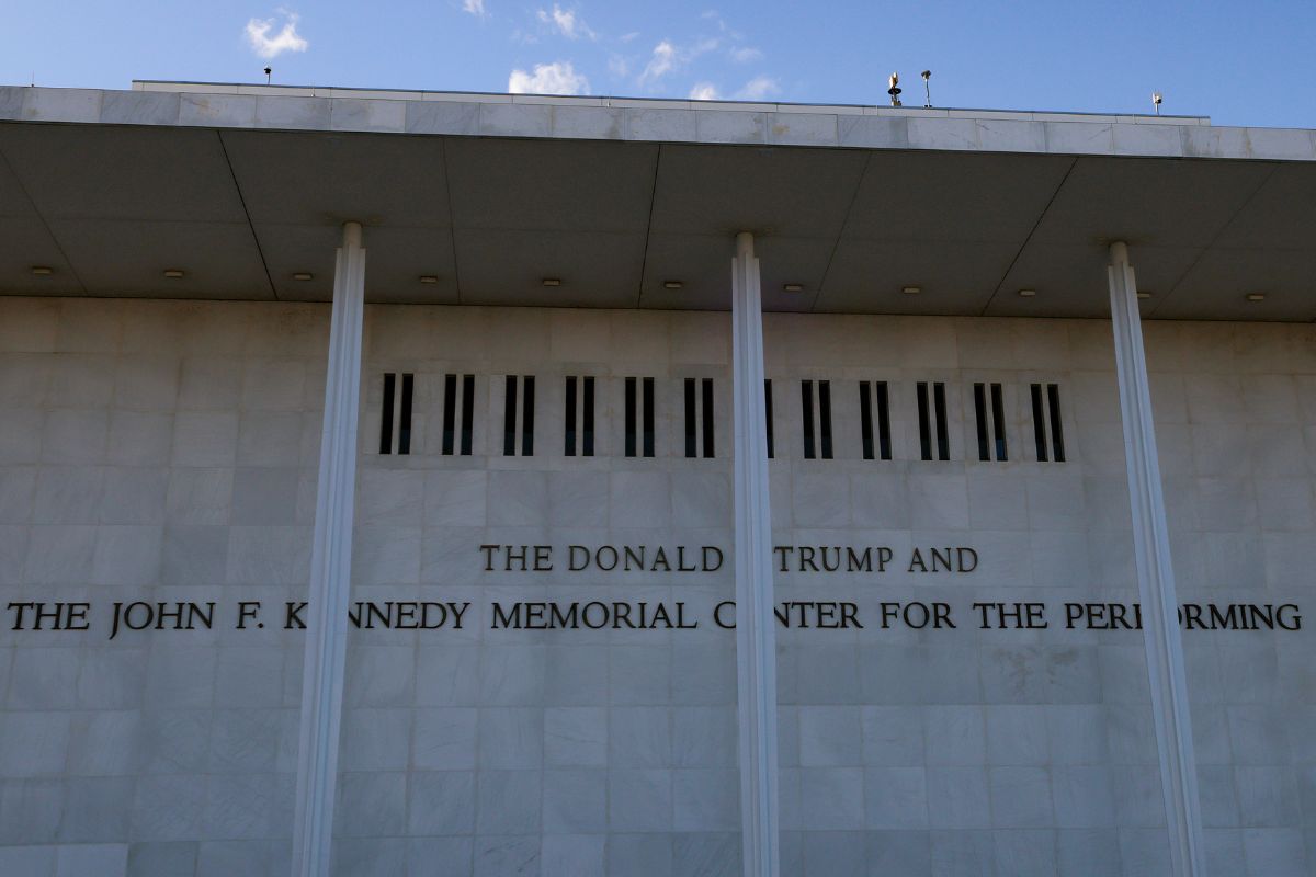 JFK's family reacts to President Trump renaming the Kennedy Center