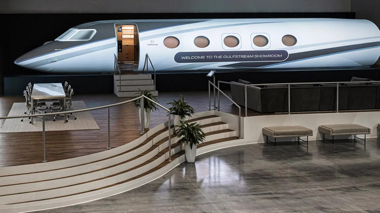 Who makes Gulfstream jets and where are they manufactured?