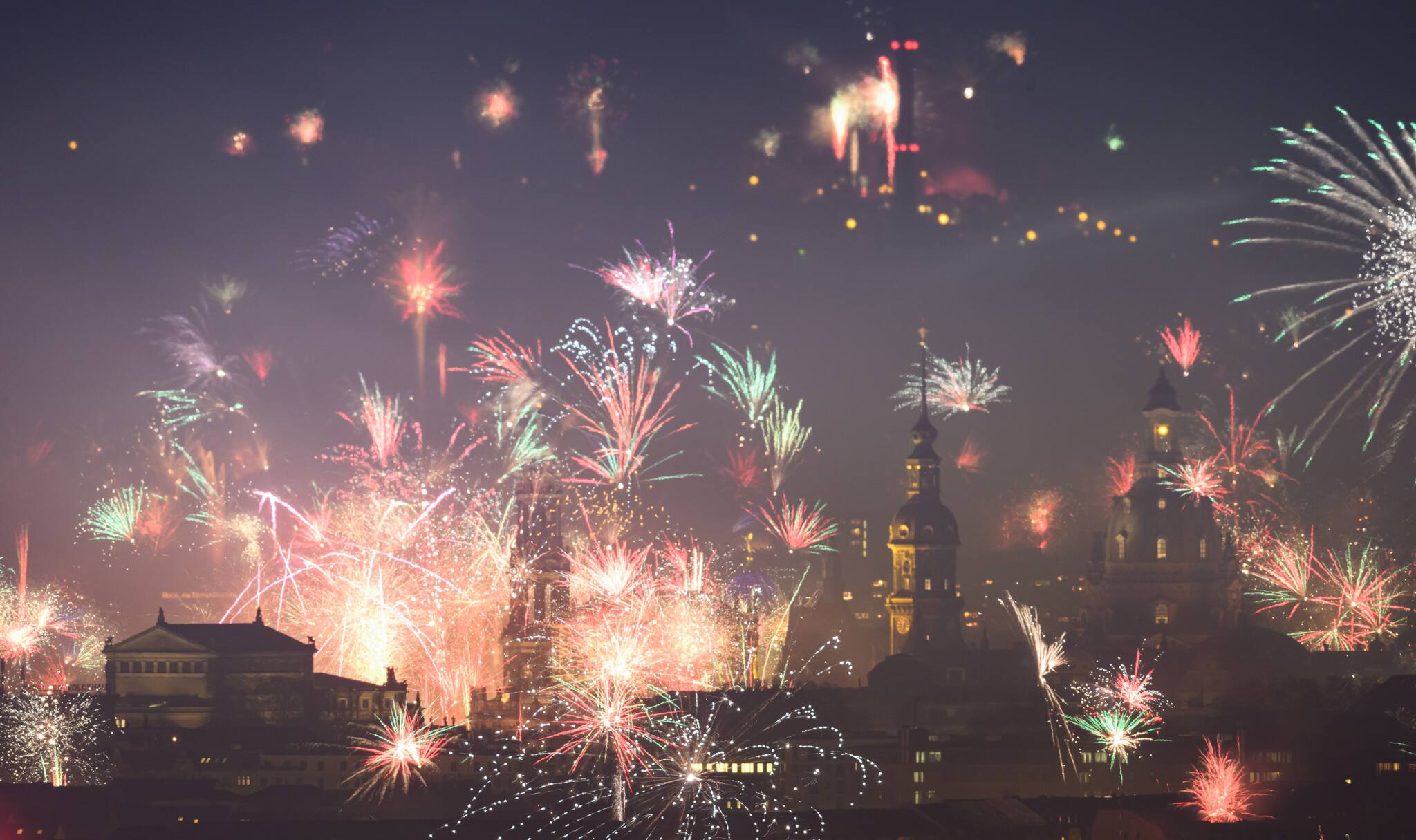 Partys zu Silvester und Neujahr in Dresden: Hier steigen die ersten ...