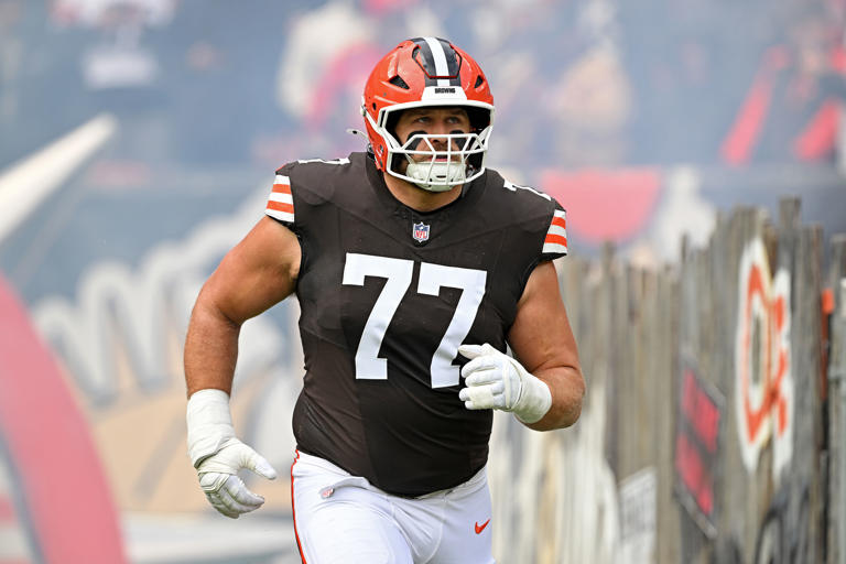 Browns, Bills Week 16 inactives: Wyatt Teller, Mike Hall status official