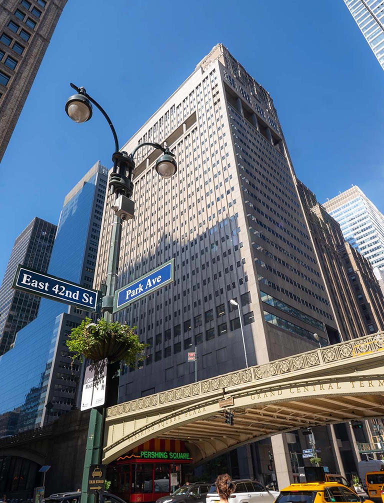 Bloomberg LP renews lease at 120 Park Ave.