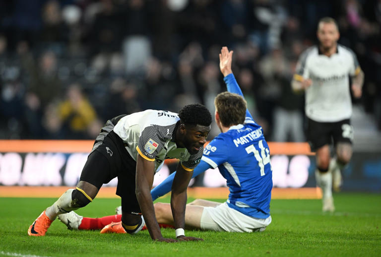 Latest supercomputer predicts final Championship table - here's where ...