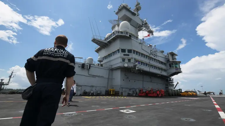 Cuenta atrás para el Charles de Gaulle: Francia arranca la construcción ...