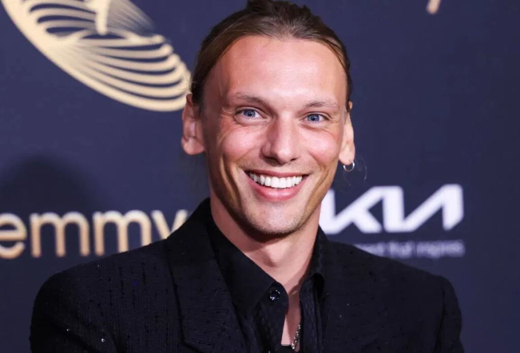 Jamie Campbell Bower rides the eco wave as he joins Surfers Against ...