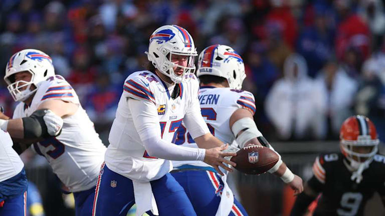 James Cook rallies Bills again while topping Thurman Thomas rushing record