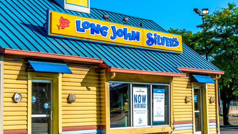 The healthiest and unhealthiest items on the menu at Long John Silver's