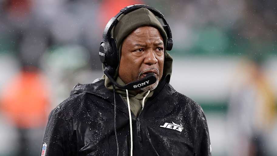 Jets defense wastes no time proving Aaron Glenn right after Steve Wilks ...