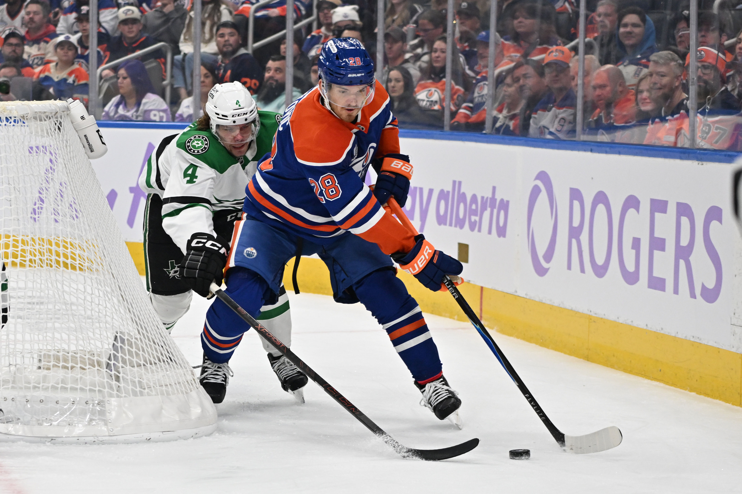 Oilers get Roslovic boost to lineup ahead of game vs. Golden Knights