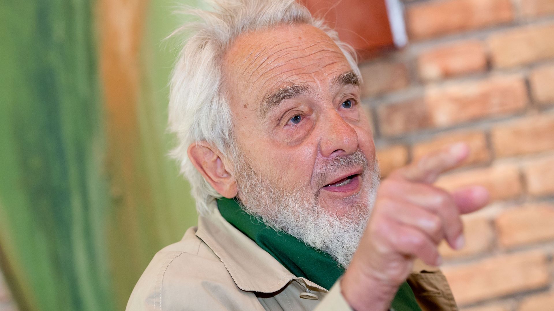 Arnulf Rainer ist tot: Österreichischer Übermalungskünstler mit 96 ...