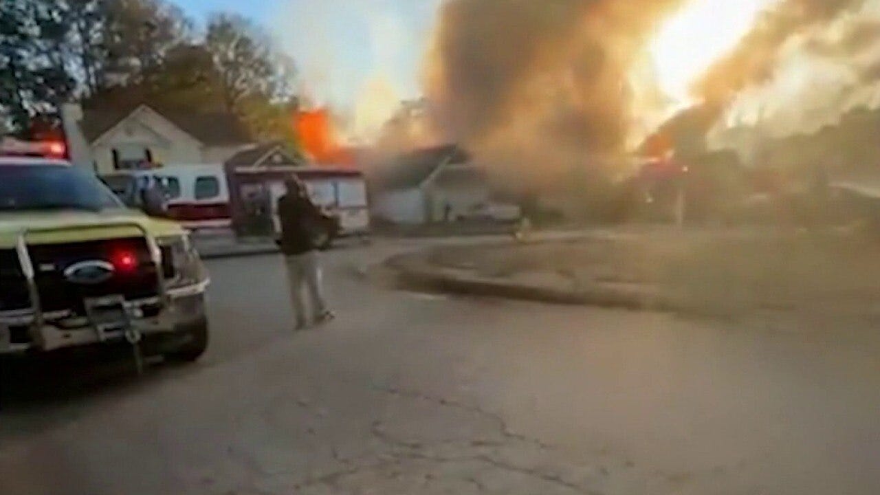 Griffin fire destroys three homes, displaces families days before Christmas