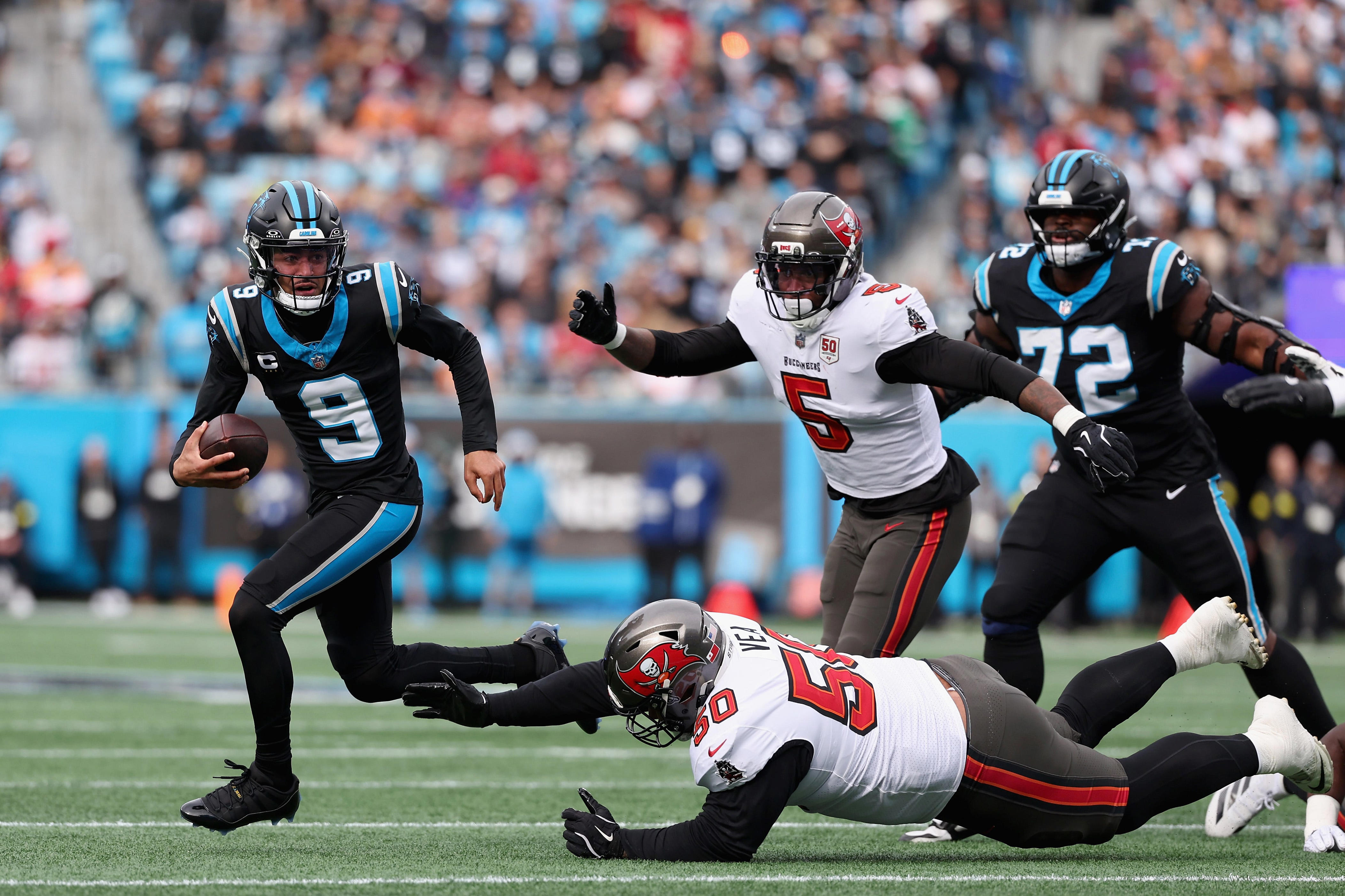 Panthers vs. Buccaneers live updates: Scores, highlights from Week 16