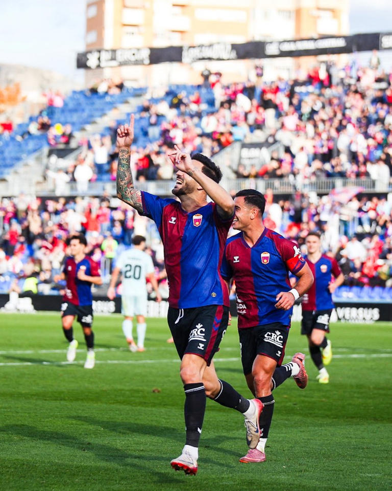 El CD Eldense alcanza la Navidad en zona de promoción de ascenso