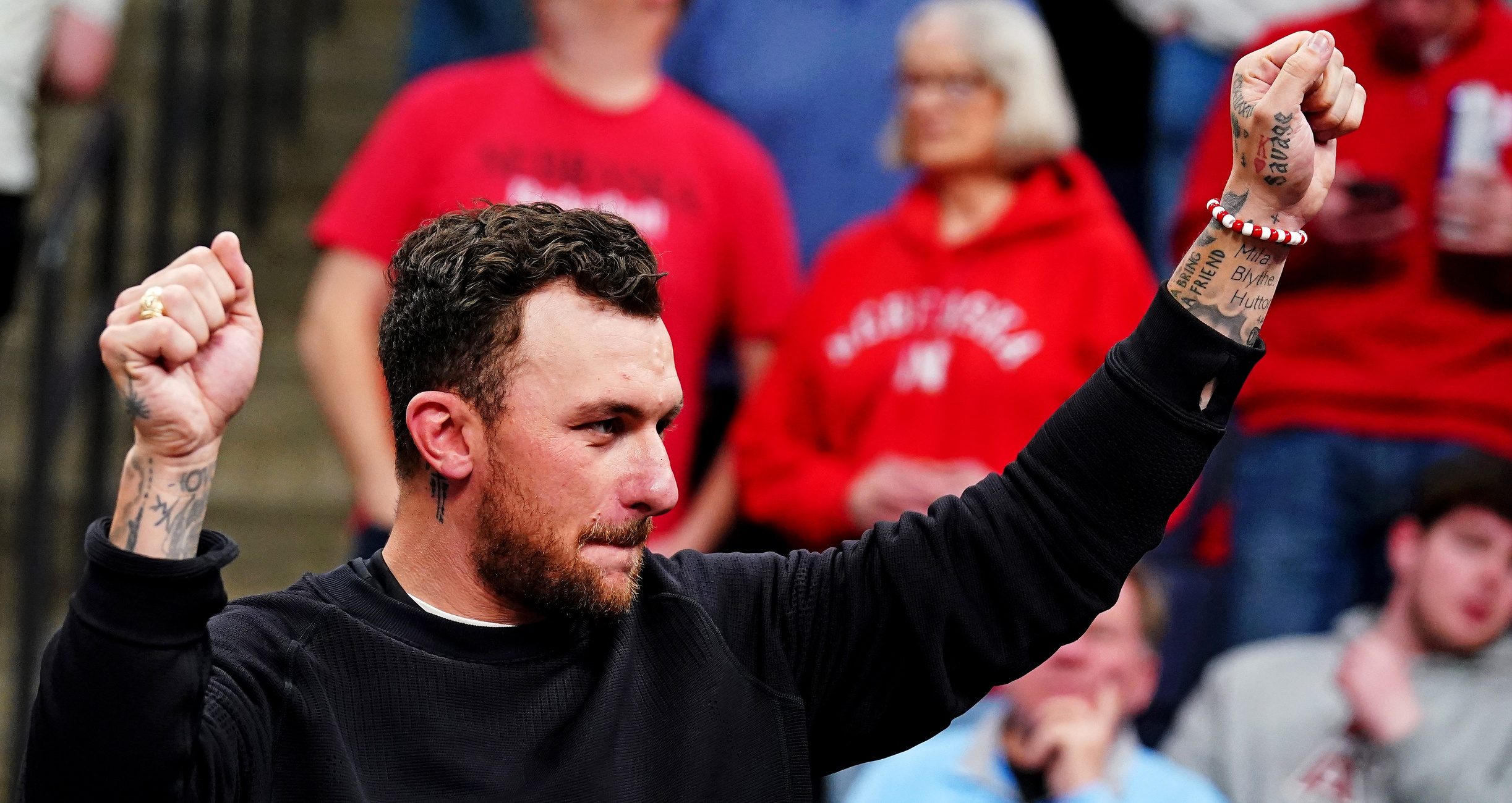 Johnny Manziel issues statement