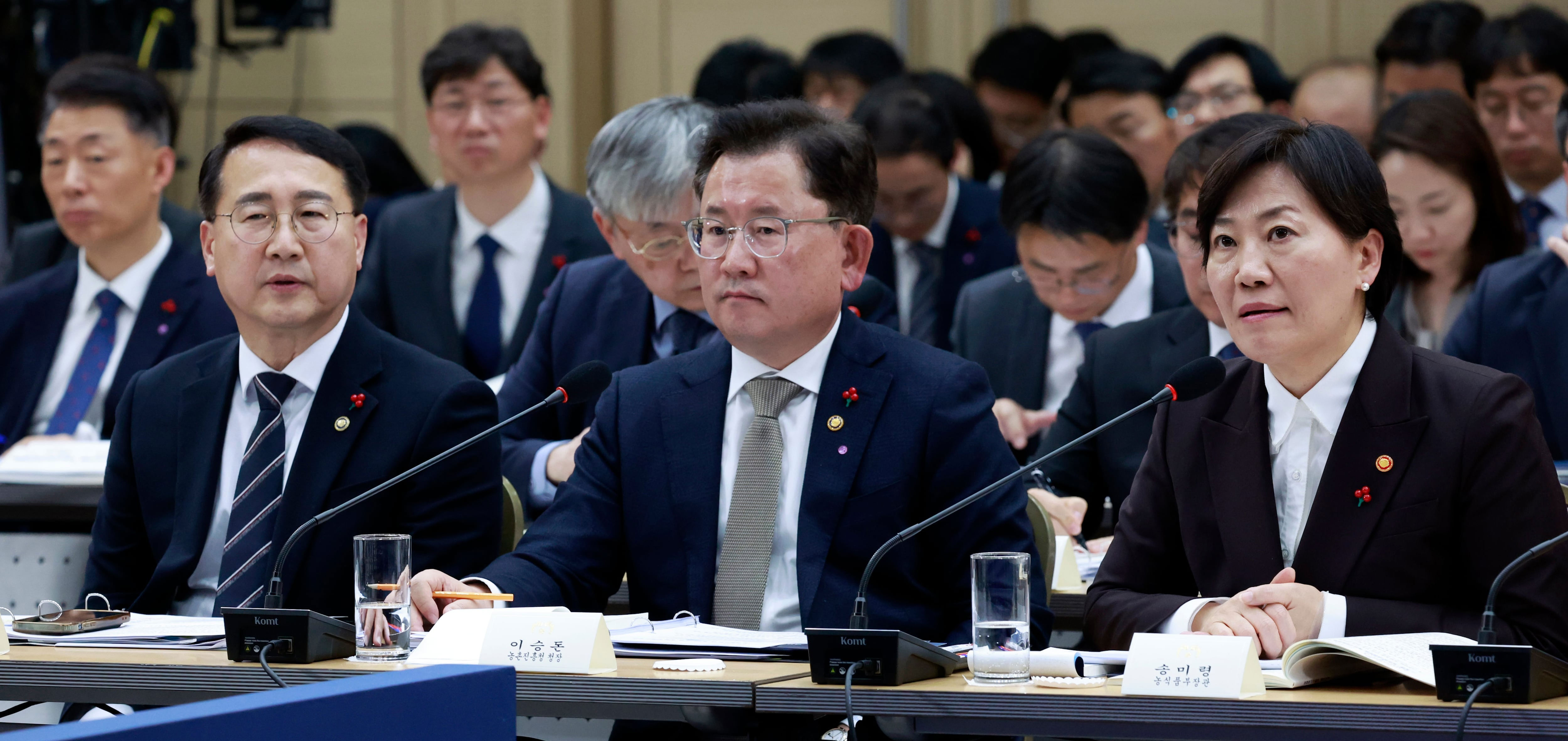 Ministry's soybean report error sparks farmer fears over reduced ...