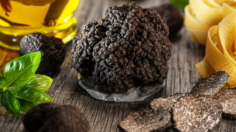 8 types of truffles, explained