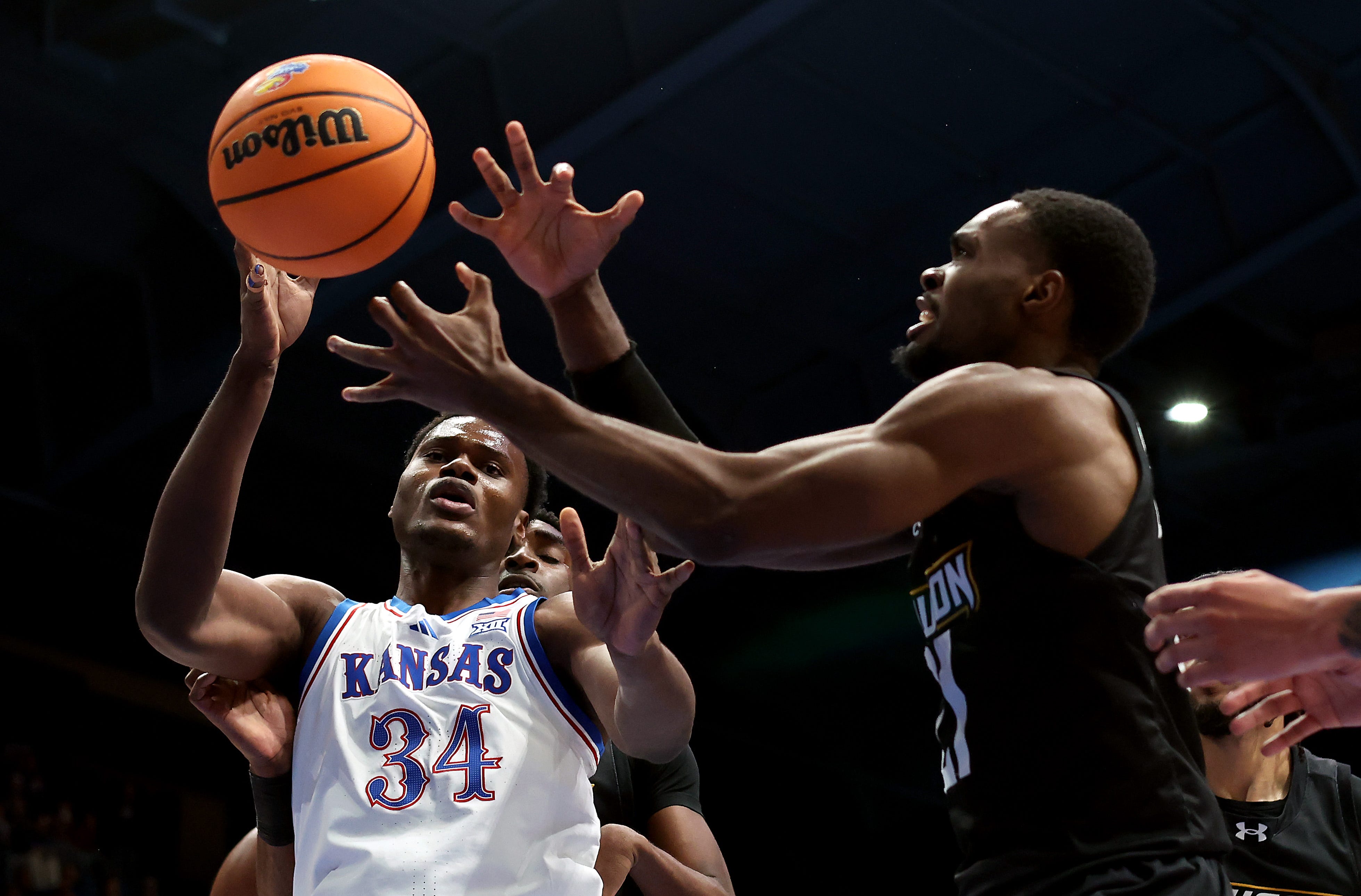 Kansas basketball vs Davidson live score updates: KU faces home test