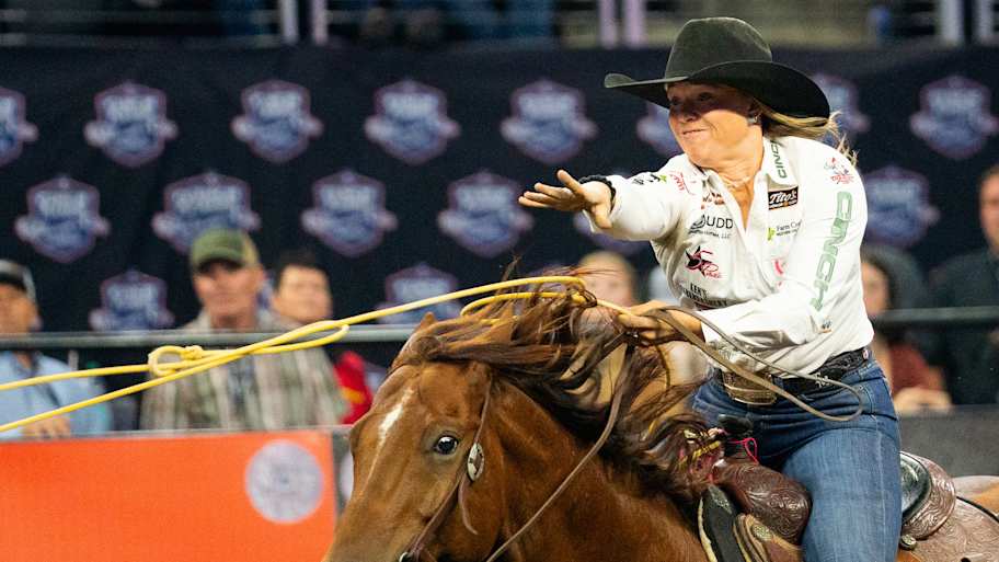 Who to watch at 2025 National Finals Breakaway Roping