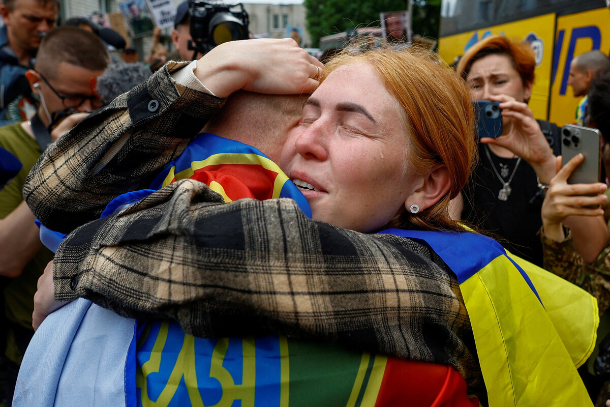 White House responds to possibility of Trump-Putin-Zelensky meeting ...