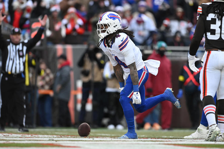 Bills hold off Browns for win in Cleveland