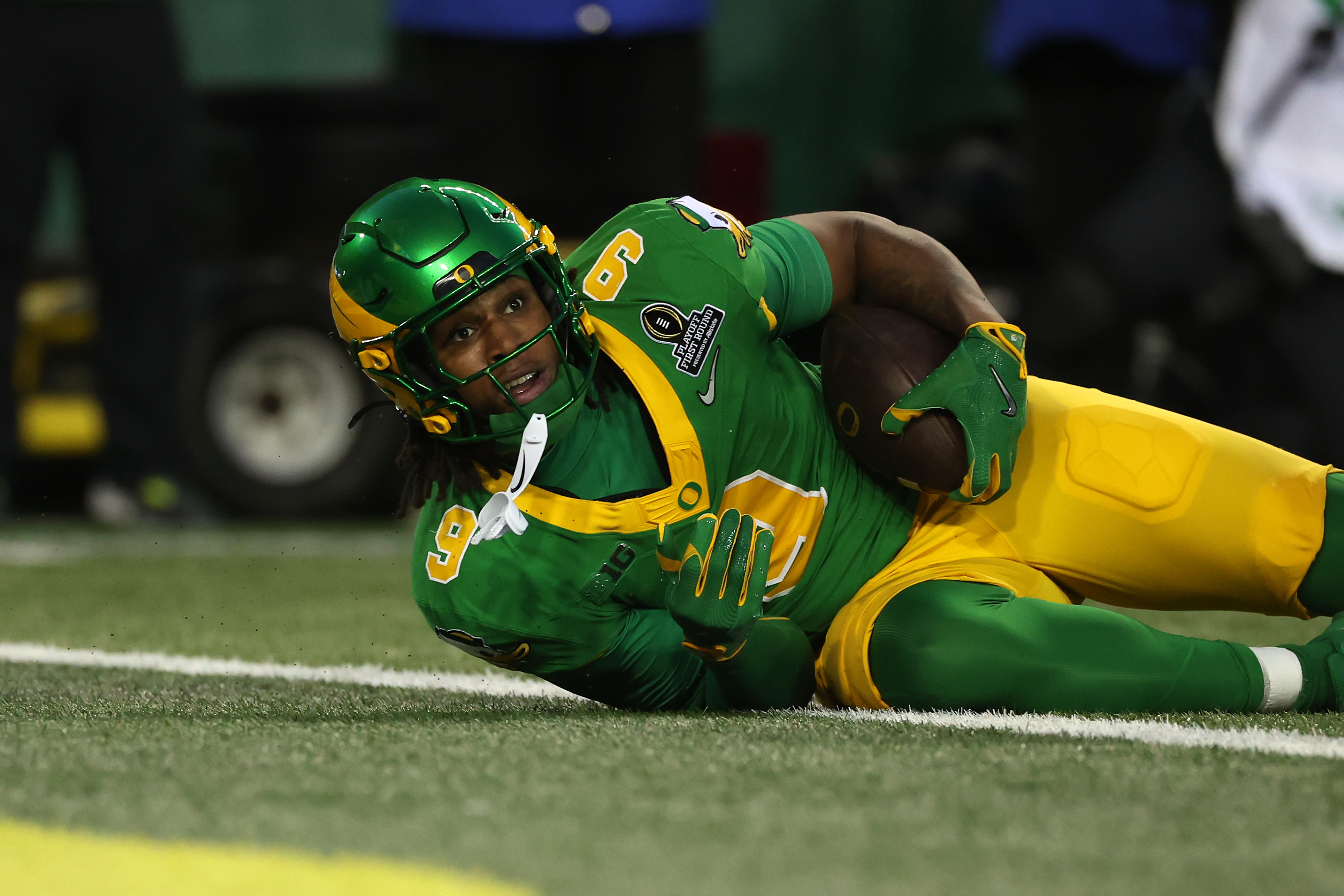 Oregon loses defender to transfer portal mid-College Football Playoff run