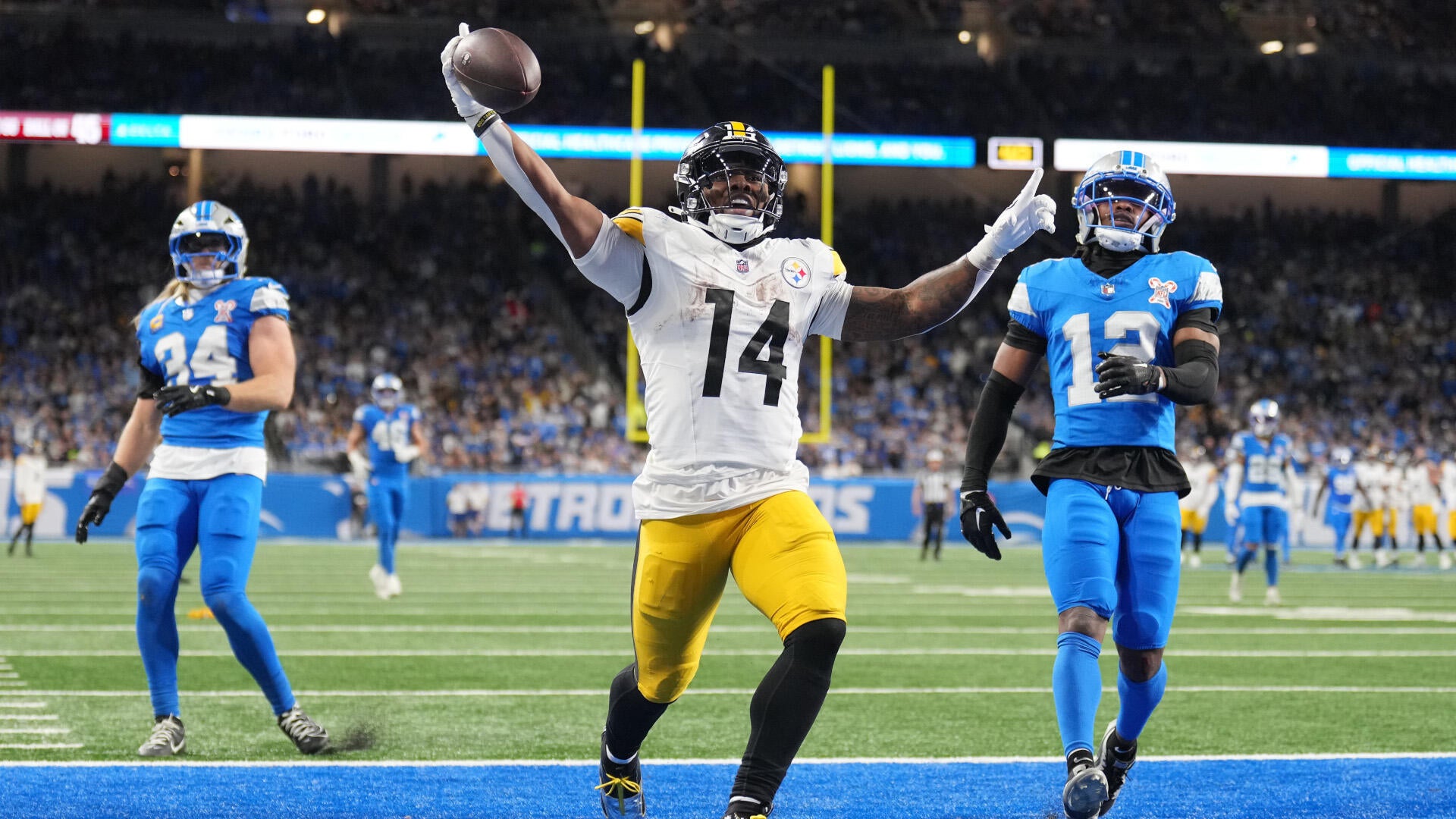 Watch: Kenneth Gainwell makes incredible touchdown catch on his back in ...